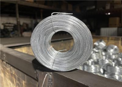 Cina Elettro 550mpa obbligatorio ha galvanizzato il cavo 0.8mm del legame del tondo per cemento armato in vendita