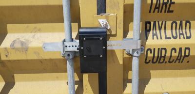 China Seguimento do lugar do tempo real da segurança da carga do fechamento do recipiente de Smart GPS da barra de ferro à venda