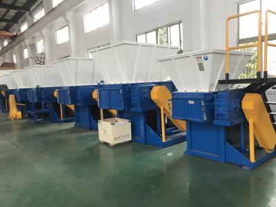 Chine Machine en plastique de broyeur de structure forte, grand défibreur de réutilisation en plastique à vendre