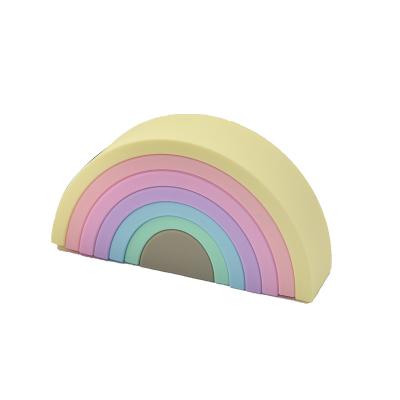 China Kleines Regenbogen Pantone-Farbsilikon, welches die Spielwaren eigenhändig hergestellt stapelt zu verkaufen