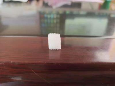 Chine Éponge absorbable 10mm de gélatine hémostatique jetable dentaire d'éponge à vendre
