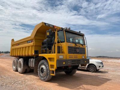 중국 2 역변속기 MT60 MT86 MT106 광산 트럭 6X4 60-70 톤 유료 화물 판매용