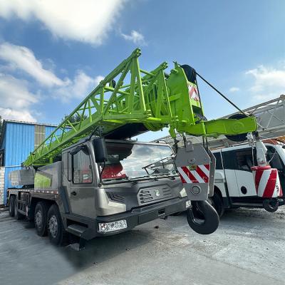 Κίνα Τελεσκόπικος άμεσος γερανό 50 τόνων 55 τόνων ZTC550 Χρησιμοποιούμενος γερανό φορτηγού με χαμηλό βάρος προς πώληση