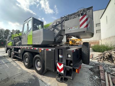 Κίνα Τελεσκόπικος άμεσος γερανό 50 τόνων 55 τόνων ZTC550 Χρησιμοποιούμενος γερανό φορτηγού με χαμηλό βάρος προς πώληση