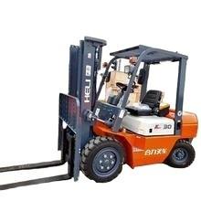 Chine Camion élévateur électrique mobile à quatre roues motrices 1 tonne 1,5 tonne 2 tonnes 8F pour les applications industrielles à vendre