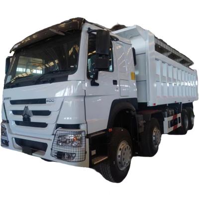 Chine Howo 8x4 LHD Dump Tipper Truck avec couple maximal 500-1000Nm et capacité du moteur 6-8L à vendre