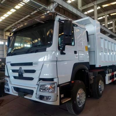 Chine Howo 8x4 LHD Dump Tipper Truck avec couple maximal 500-1000Nm et capacité du moteur 6-8L à vendre