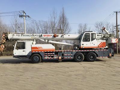 Κίνα 25-50 τόνους Κράνοι για όλα τα εδάφη 6x4 Χρησιμοποιούμενα Μηχανήματα Κινητό φορτηγό Κράνος Υδραυλική βαλβίδα προς πώληση