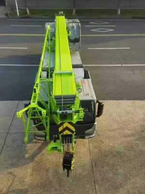 Chine 25 tonnes utilisées Zoomlion ZTC250A562 Grue de camion mobile avec pompe hydraulique et autres à vendre