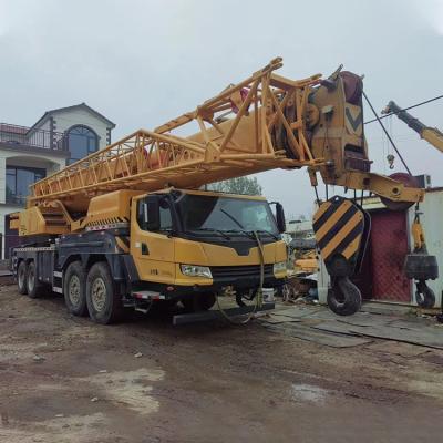 Chine Équipement de levage de grues télescopiques de 80 tonnes pour le levage de charges lourdes à vendre