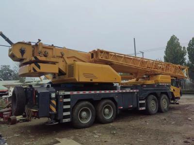 Chine Équipement de levage de grues télescopiques de 80 tonnes pour le levage de charges lourdes à vendre