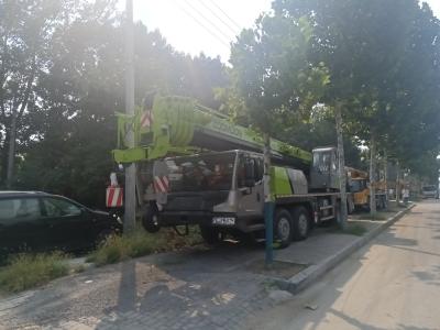 Κίνα Χρησιμοποιούμενο μηχανικό γερανό Τύπος τηλεσκοπικός ίσιος γερανό 50 τόνων 55 τόνων Ζουμλίον γερανό φορτηγών προς πώληση