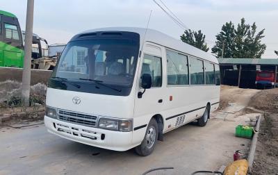 Chine À gauche Toyota Coaster Bus bas kilomètres Bon état et moteur diesel durable à vendre