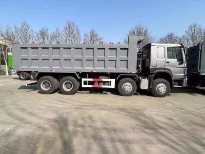 Chine 400 chevaux Sinotruk Howo LHD 12 roues 8x4 camions à bascule camions à décharge avec boîte de vitesses manuelle à vendre