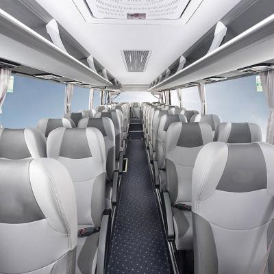 중국 YC6L260-30 디젤 엔진과 최대 시속 100km까지의 10m 럭셔리 관광 버스 판매용