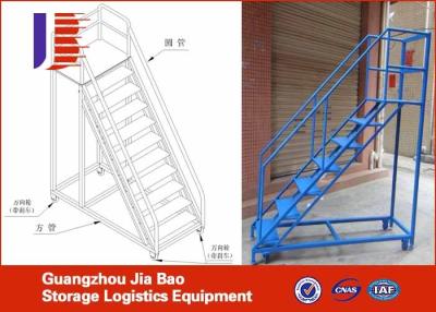 Cina Carretto d'acciaio di stoccaggio del magazzino della scala a libretto del camion di rotolamento con le ruote in vendita