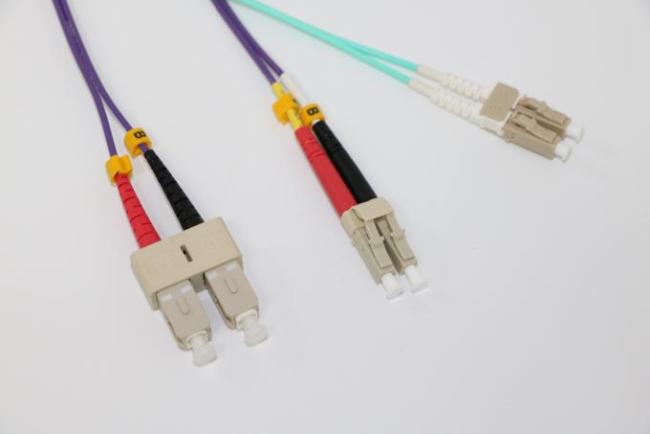 LC-SC Mode1.6mm simple, 2.0mm, corde de correction optique de fibre de duplex de 3.0mm 2