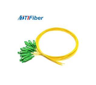 Китай Дуплекс 0.9mm отрезков провода волокна одиночного режима UPC APC ПК FTTH симплексный продается