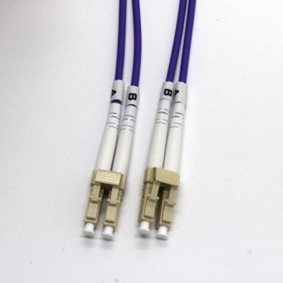 중국 OM4 PVC LSZH 재킷을 닦는 다중 상태 이중 광섬유 접속 코드 LC/UPC 판매용
