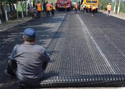 Κίνα Οδική ενίσχυση Geogrid 40/40kn πολυπροπυλενίου χρώματος μαύρη διαξωνική προς πώληση