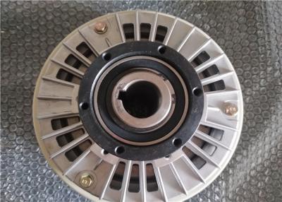 Cina Frizione magnetica 100NM 24V della polvere dell'asse cellulare con il materiale dell'acciaio fuso per la macchina della maschera di protezione in vendita