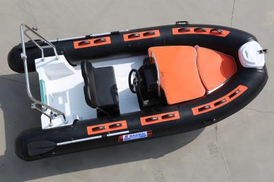 Chine Puissance maximale 20HP/14.91KW Petit bateau à côte conçu avec auto-résistance et fibre de verre à vendre