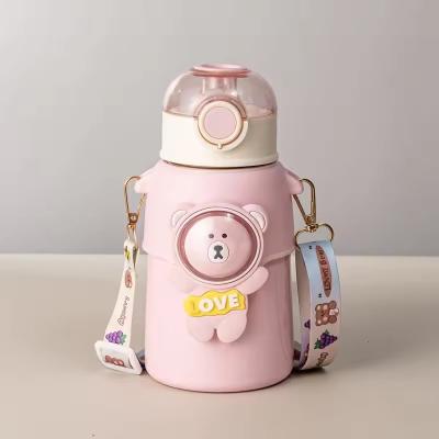 Chine Activité en plein air dessin animé design 500 ml en acier inoxydable enfants thermos tasse avec couvercle de paille à vendre