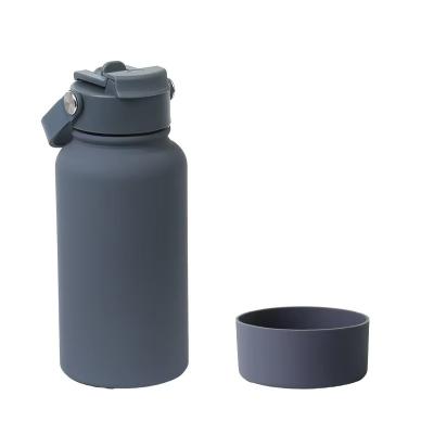 Chine Logo personnalisé Bouteilles sous vide Thermos à double paroi Bouteilles d'eau en acier inoxydable pour MUGS à vendre