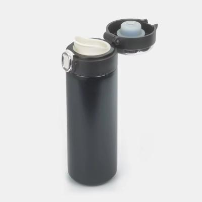 Chine Affichage de température intelligent Couvercle de tasse thermos pour extérieur en acier inoxydable à vendre
