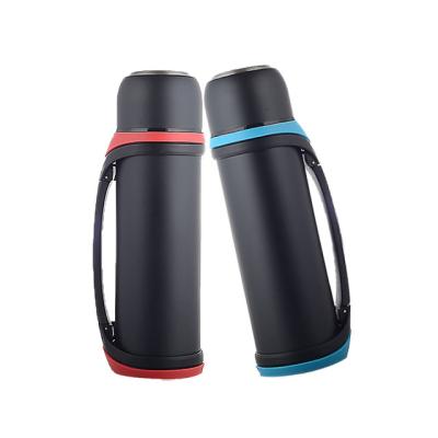 Chine 2.2L Coupe thermos isolée en acier inoxydable de grande capacité pour les boissons chaudes en déplacement à vendre