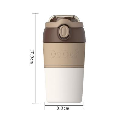 Chine Cadeaux d'affaires De haute qualité Bouteille d'eau en acier inoxydable à double paroi avec tasse de paille à vendre