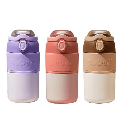 Chine Cadeaux d'affaires De haute qualité Bouteille d'eau en acier inoxydable à double paroi avec tasse de paille à vendre