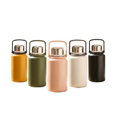 Chine Bouteilles sous vide Thermoses Portable Logo personnalisé Bouteille d'eau Mug en acier inoxydable à vendre