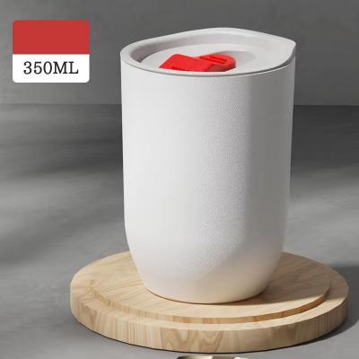 Chine 350ml Logo personnalisé Bouteille d'eau potable en plastique de grande capacité Sport en plein air Portable à vendre