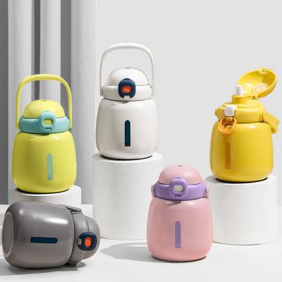 Chine Bouteille d'eau isolée en acier inoxydable d'une capacité de 450 ml hydratez votre bébé et vos enfants n'importe où à vendre