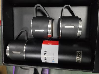 Chine Set de bouteille à vide 500 ml cadeau d'affaires tasse de voyage tasse à double paroi bouteille en acier inoxydable à vendre