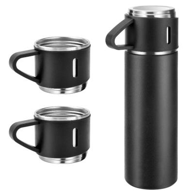 Chine 500 ml de bouteille à vide isolée en acier inoxydable avec 3 tasses à vendre