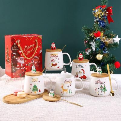 Chine Une tasse en céramique de 400 ml, idéale pour les cadeaux de Noël. à vendre