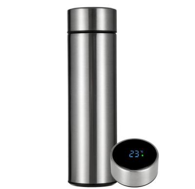Chine Toutes les personnes applicables 17 oz 500 ml bouteille d'eau isolée sous vide en acier inoxydable personnalisée à vendre