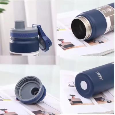Chine Bouteille thermique en acier inoxydable à double paroi avec large bouche et couvercle à vendre