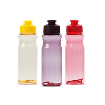Chine Bouteilles d'eau en plastique de fitness d'été simples et fraîches avec couvercle pour tasses de sport de grande capacité à vendre