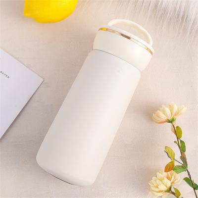 Chine Découvrez la durabilité de notre bouteille d'eau en acier inoxydable de 14 oz parfaite pour tous à vendre
