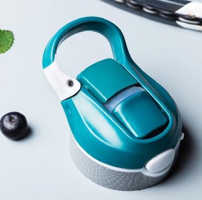 Chine Machine de fabrication de bouteilles de Tritan rose pour adultes réutilisables pour les bouteilles d'eau de sport à vendre