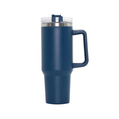 Chine Coupe de sport en acier inoxydable de grande capacité, tasses colorées avec paille et poignée. à vendre
