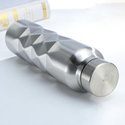 Chine Méthode de débit direct de l'eau potable 1000 ml Cube sous vide pour boissons en acier inoxydable à vendre