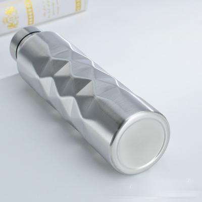 Chine Méthode de débit direct de l'eau potable 1000 ml Cube sous vide pour boissons en acier inoxydable à vendre
