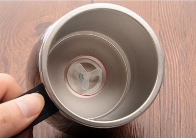 Chine Coupe de café électrique magnétique auto-agitant en acier inoxydable à vendre