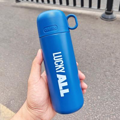 Chine Bouteille d'eau fonctionnelle en acier inoxydable 500 ml pour enfants Gardez les boissons à la température souhaitée à vendre