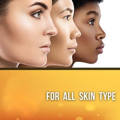 Chine Lavage anti-vieillissement/anti naturel de visage de défaut avec la couleur blanche comme le lait de vitamine C à vendre