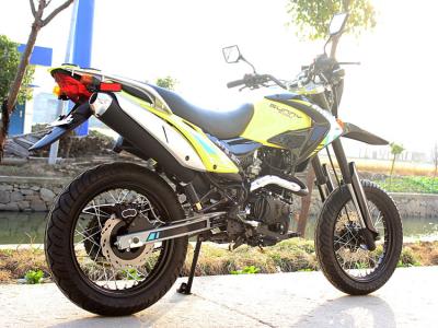 Chine 250cc choisissent la moto de vélo de saleté refroidie par air de course du cylindre 4 avec la commande à chaînes à vendre